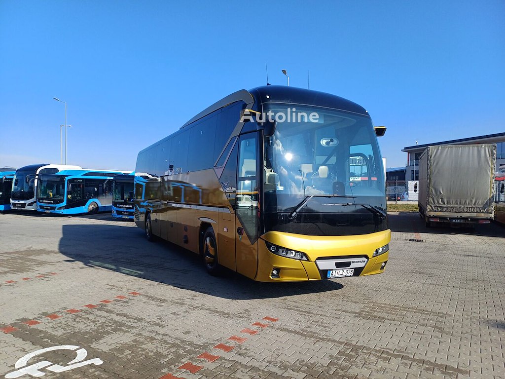 Neoplan Tourliner N2216 SHD p21 turistički autobus