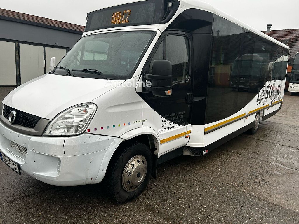 IVECO 30+1 klima webasto turistički autobus