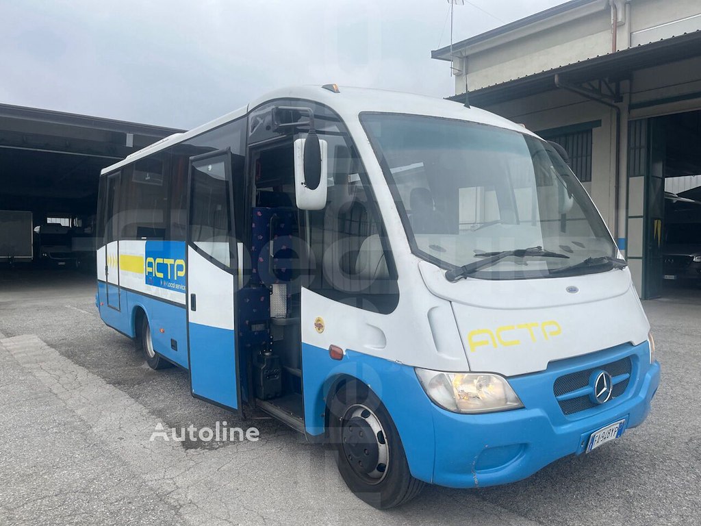 Prodaje se Mercedes-Benz MB 818 S prigradski autobus na aukciji