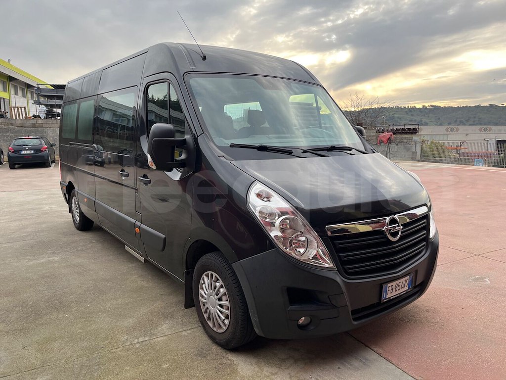 Prodaje se Opel Movano putnički minibus na aukciji