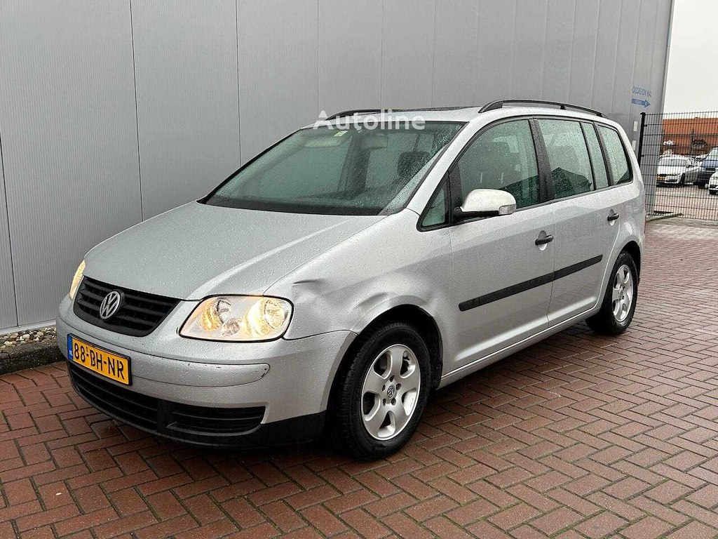 Prodaje se Volkswagen Touran minivan na aukciji