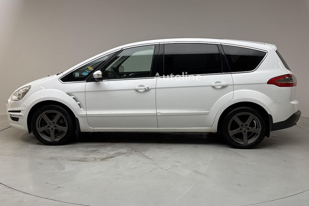 Prodaje se Ford S-MAX minivan na aukciji