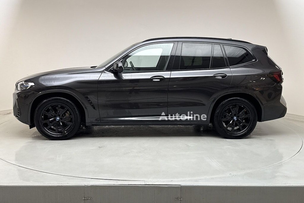 Prodaje se BMW iX3 krosover na aukciji