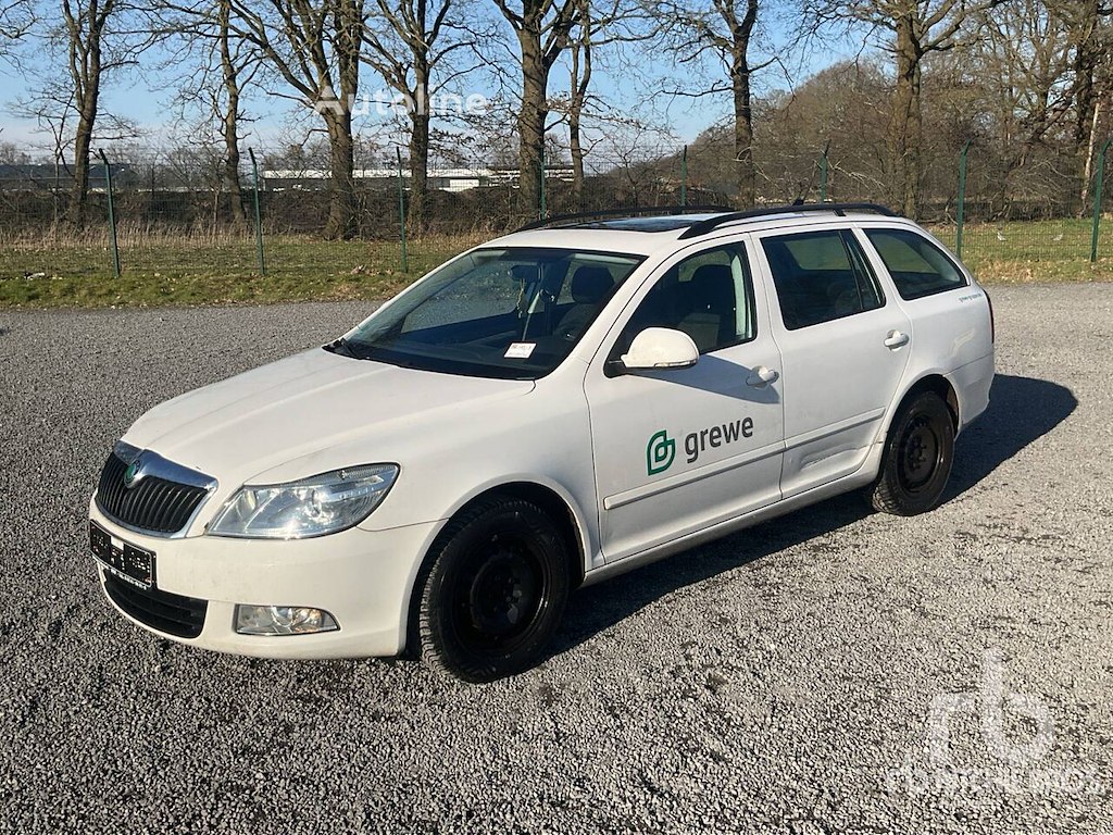 Prodaje se SKODA OCTAVIA krosover na aukciji