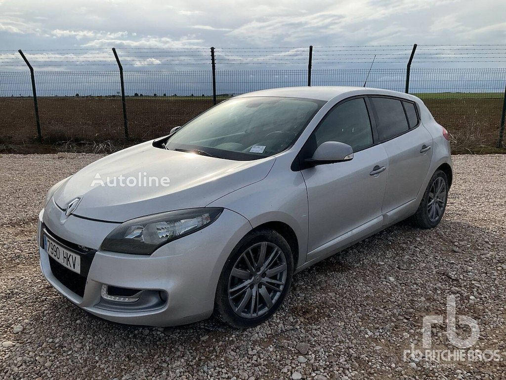 Prodaje se Renault MEGANE krosover na aukciji