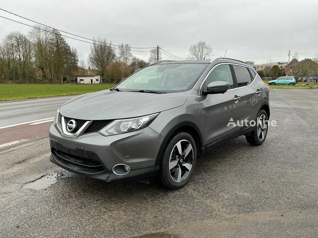 Prodaje se Nissan Qashqai krosover na aukciji