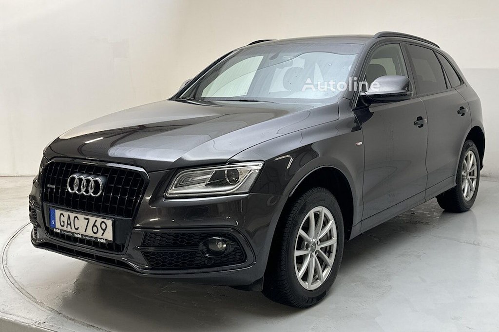 Prodaje se Audi Q5 krosover na aukciji