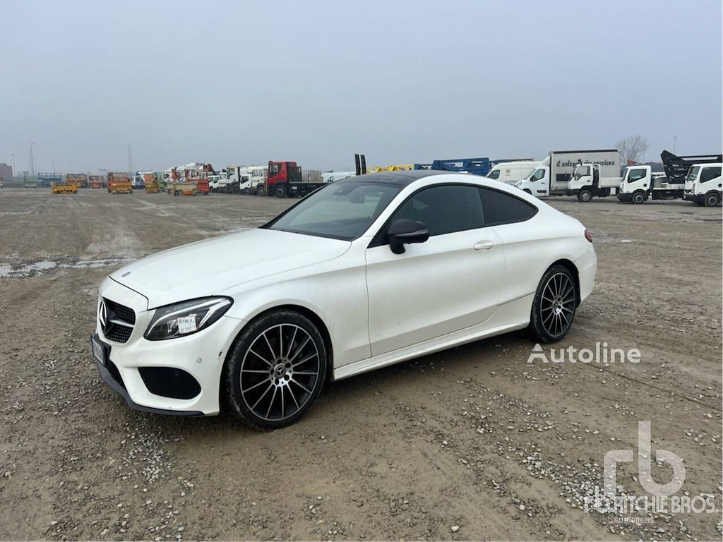 Prodaje se Mercedes-Benz C250D krosover na aukciji