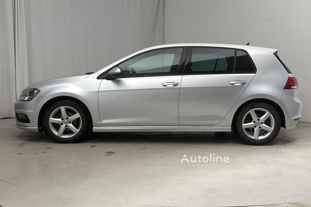 Prodaje se Volkswagen Golf hečbek na aukciji