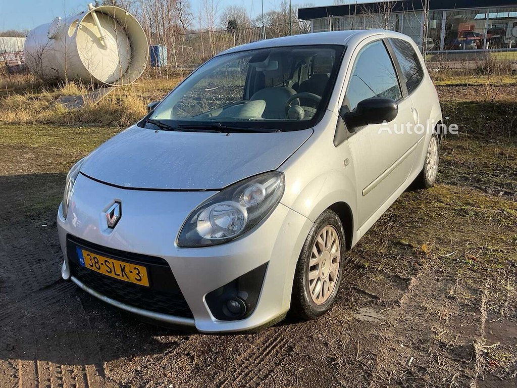 Prodaje se Renault Twingo hečbek na aukciji