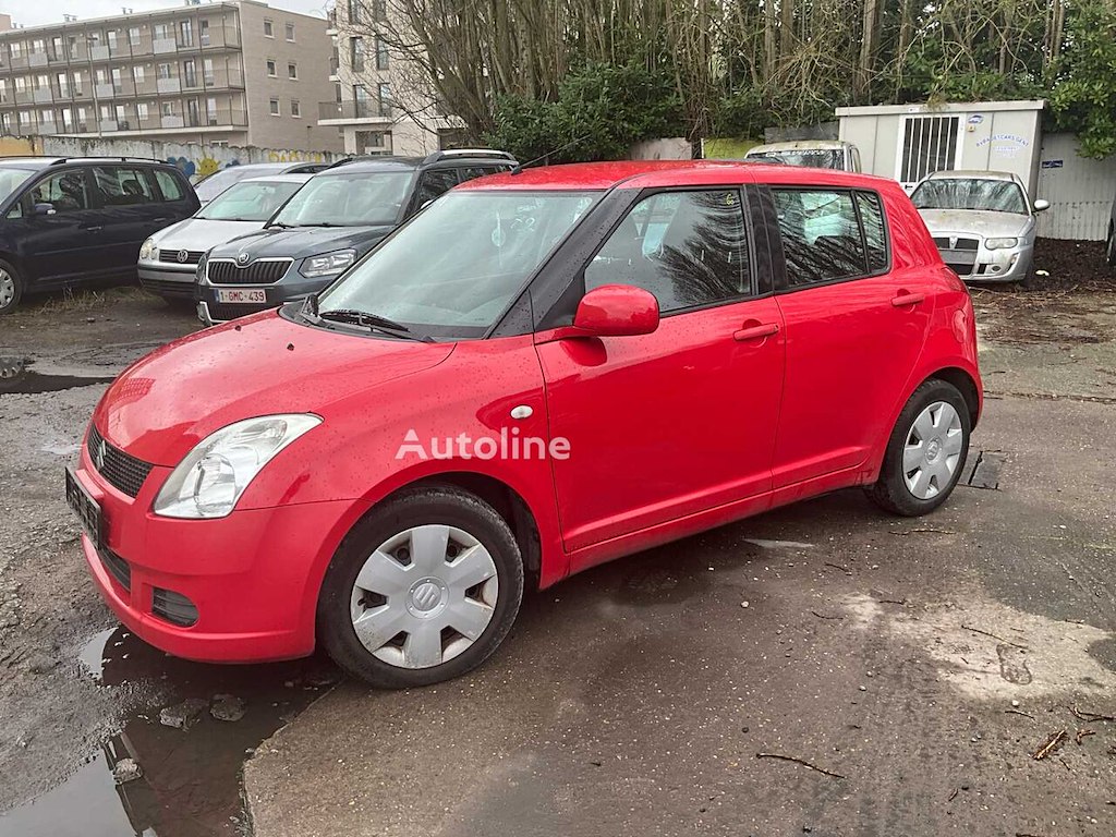 Prodaje se Suzuki Swift hečbek na aukciji