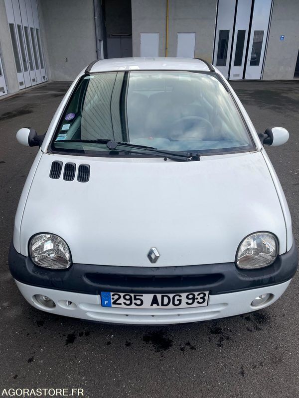 Prodaje se Renault TWINGO hečbek na aukciji