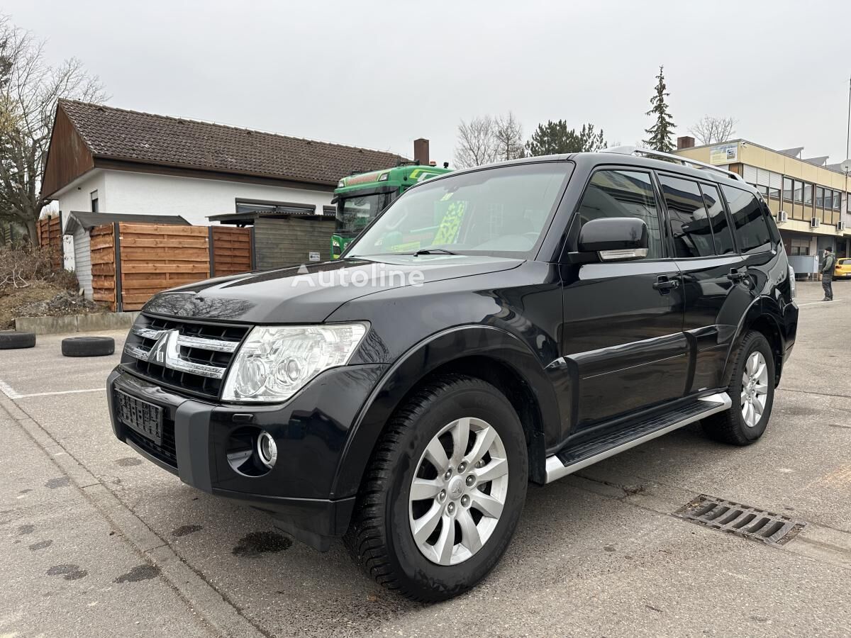 Mitsubishi PAJERO 3.2 TDI lang Leder*Klima*Aut*Navi*AHK*1. Hand*Euro4* Vol terenac