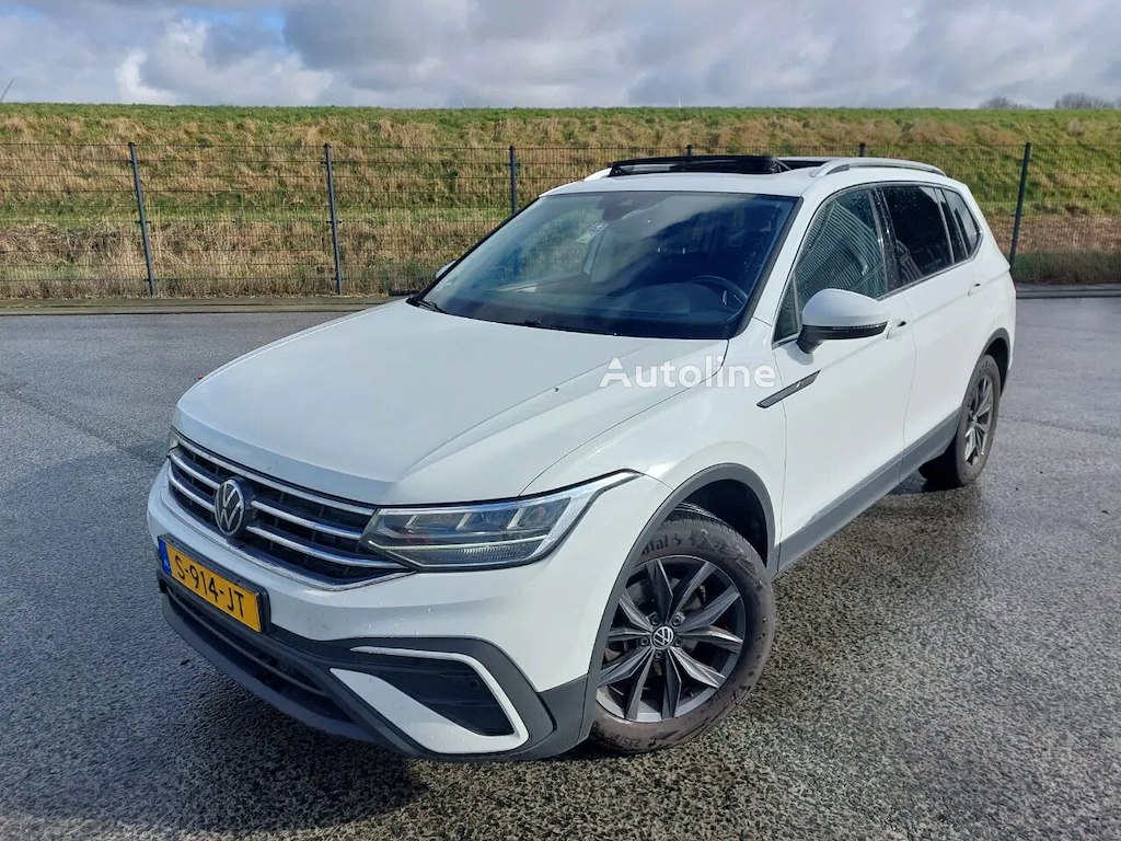 Volkswagen Tiguan Allspace terenac