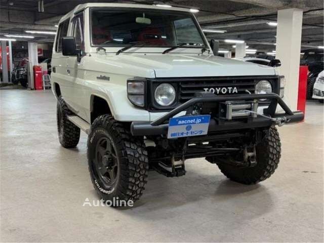 Toyota LAND CRUISER 70 terenac