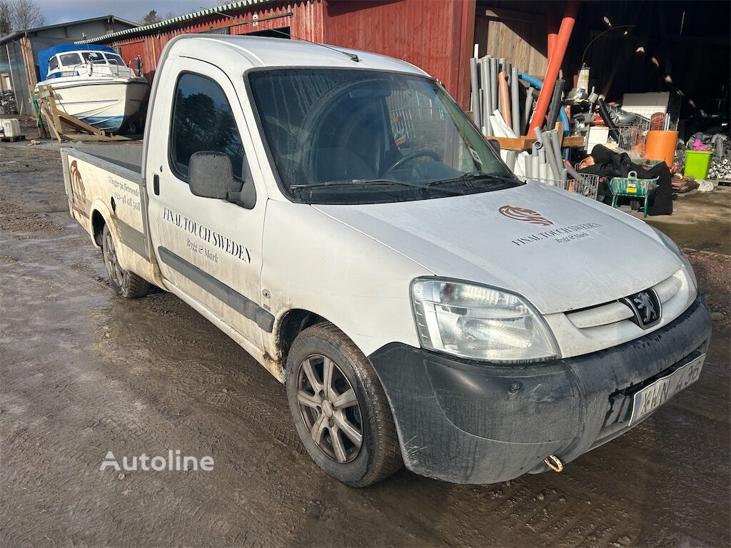 Prodaje se Peugeot PARTNER pikap na aukciji