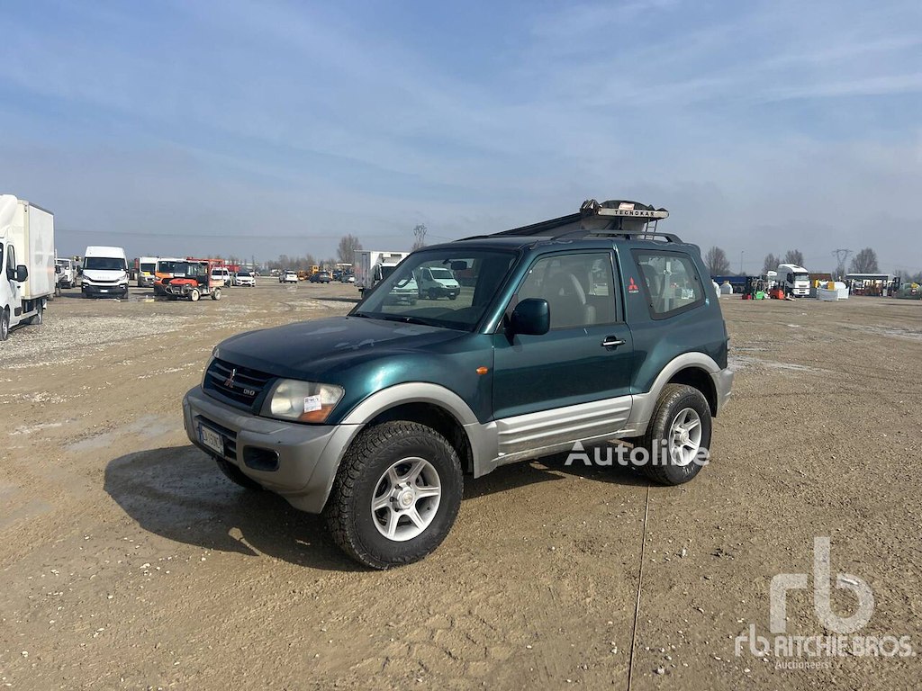 Prodaje se Mitsubishi PAJERO pikap na aukciji