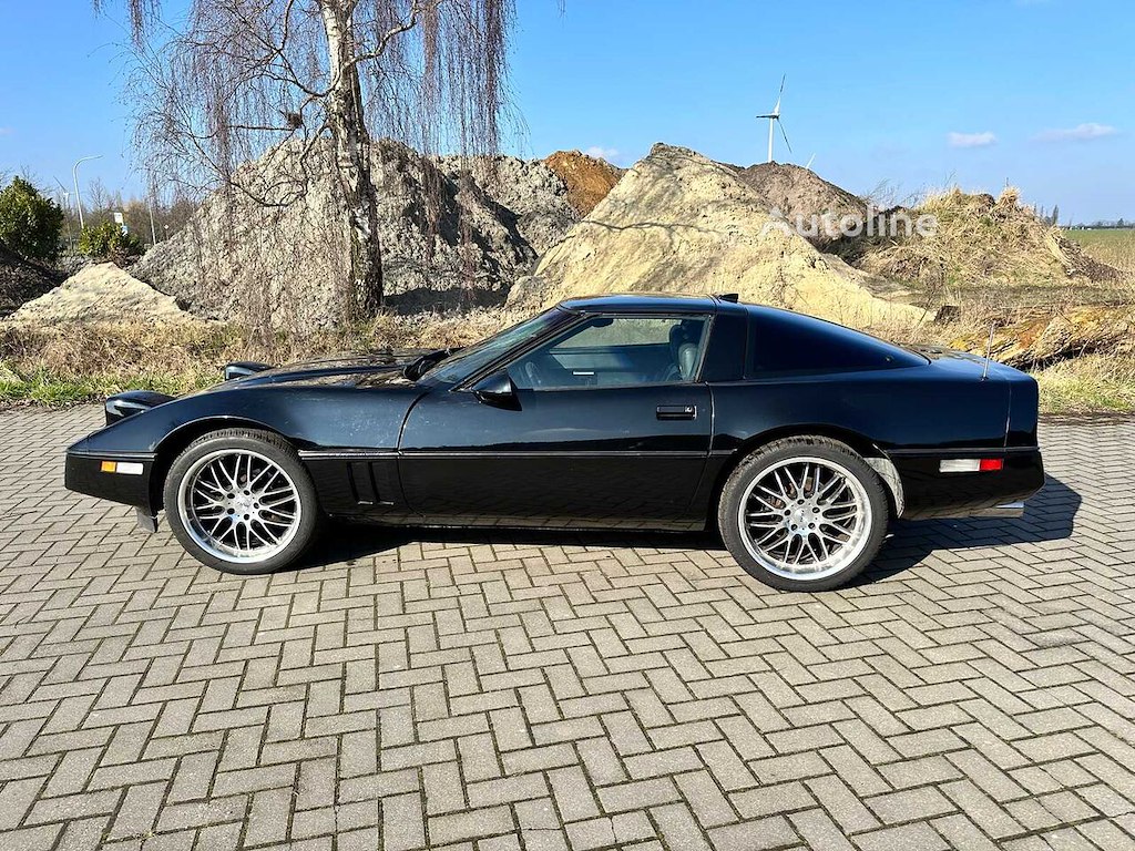 Prodaje se Chevrolet Corvette C4 kupe na aukciji