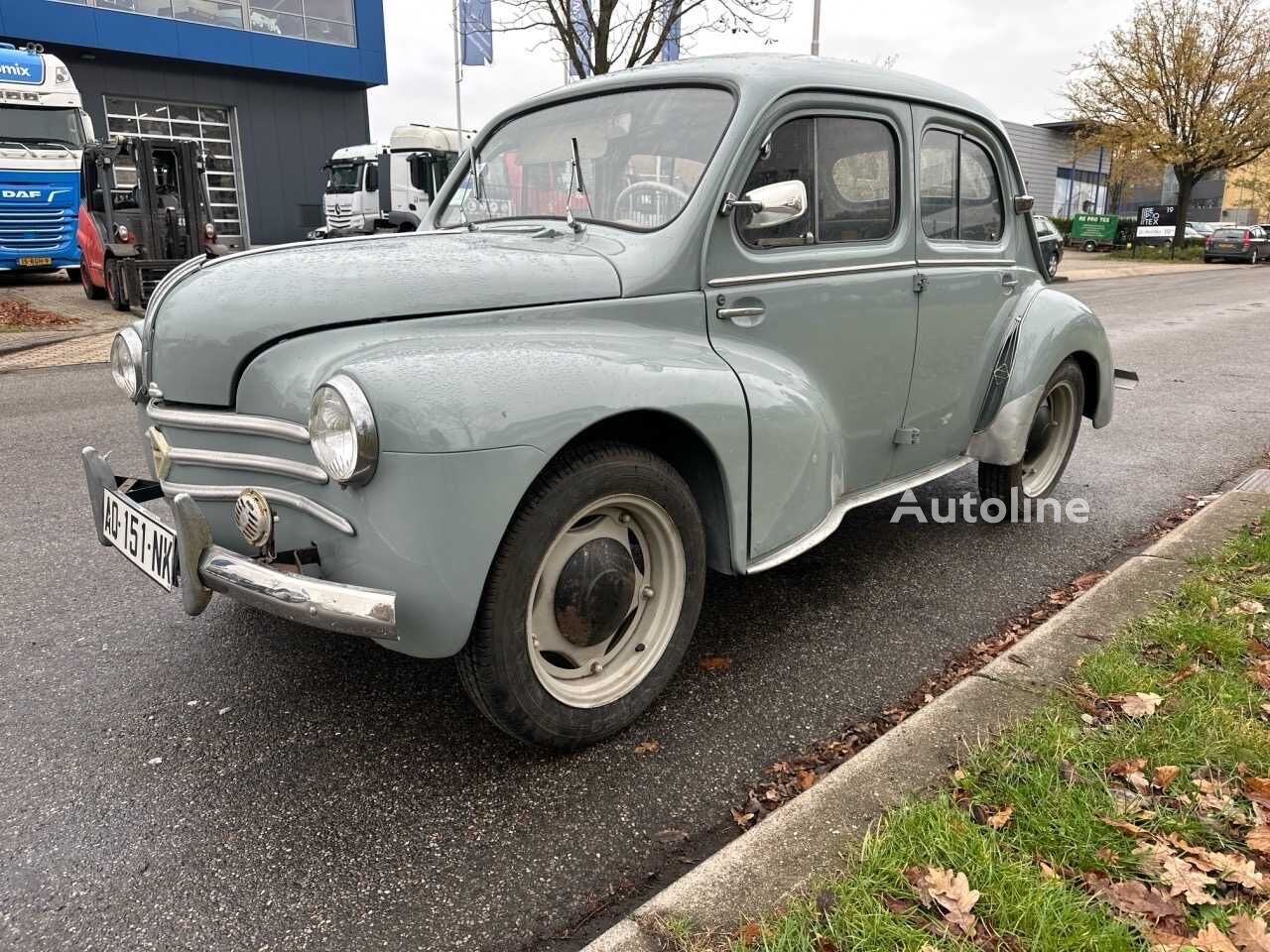 Prodaje se Renault 4CV kupe na aukciji