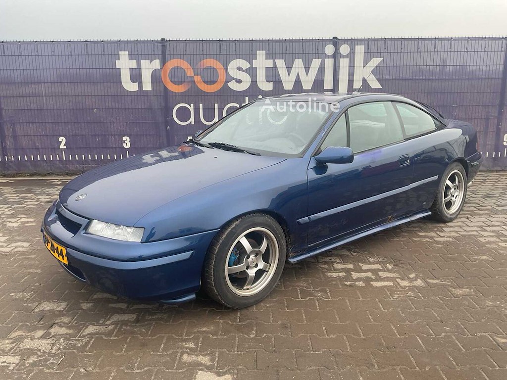 Prodaje se Opel Calibra 2.0i Sportive kupe na aukciji