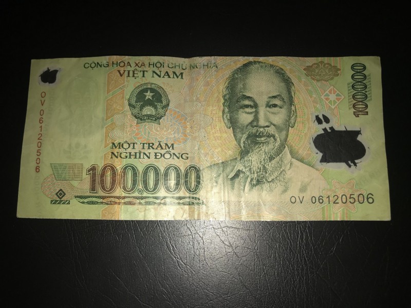 VIJETNAM 100 000 ĐONG.