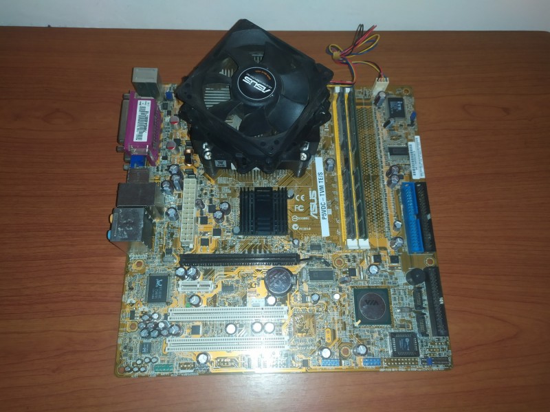 Core 2 Quad Q6600 2.4Ghz + ASUS P5VDC-TVM TE,S + 2GB