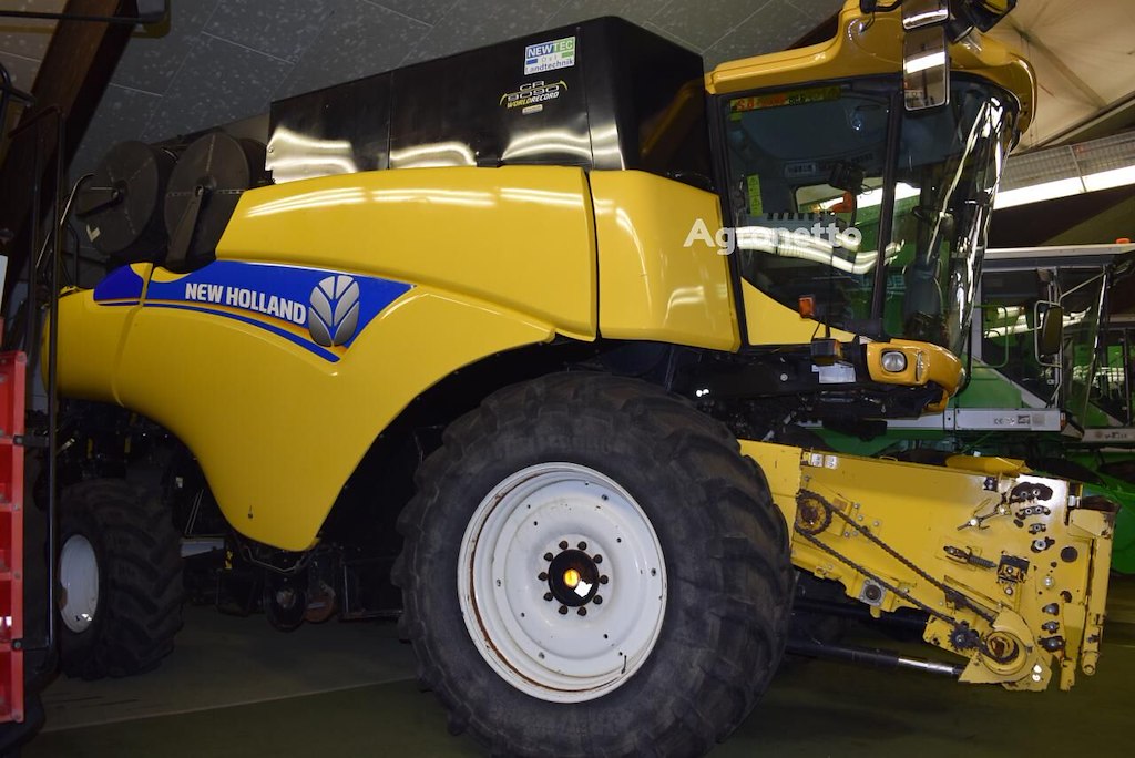 New Holland CR 9090 Elevation kombajn za žito