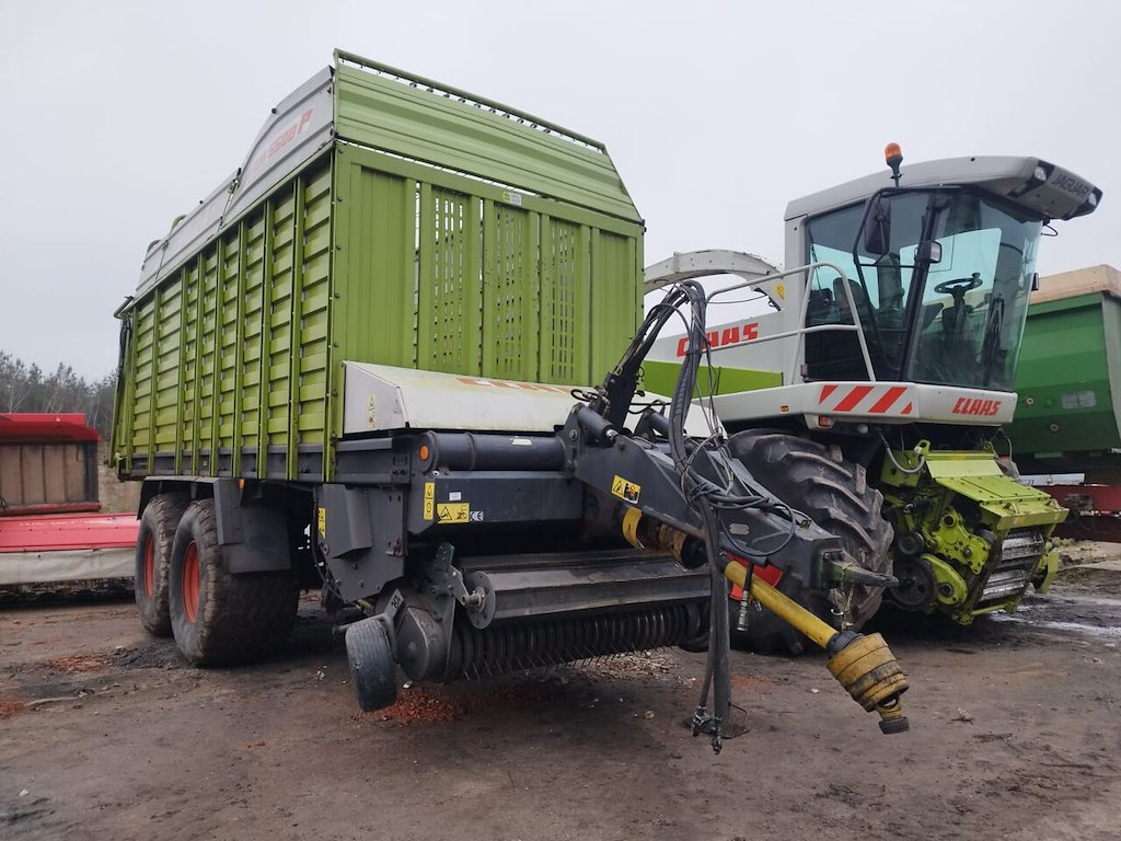 Claas Quantum 5500P samoutovarna prikolica