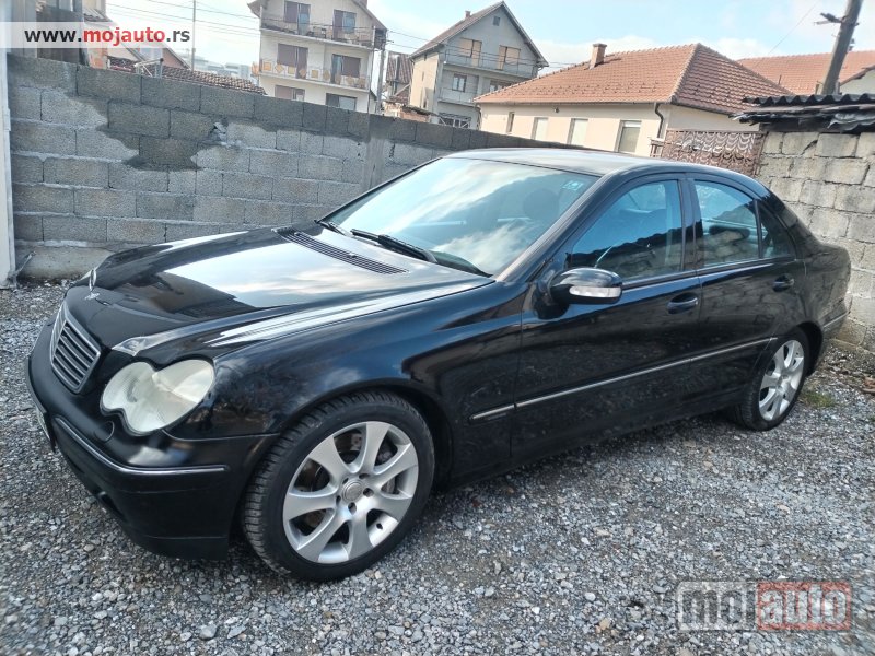 Mercedes C 220 2.2CDi. NA TABLAMA