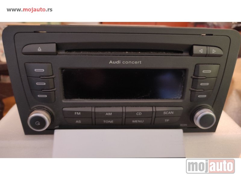 Fabricki radio/CD za Audi A3