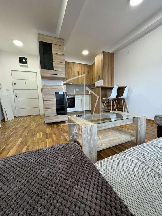 Kompletno namešten stan ID#10148 600 €