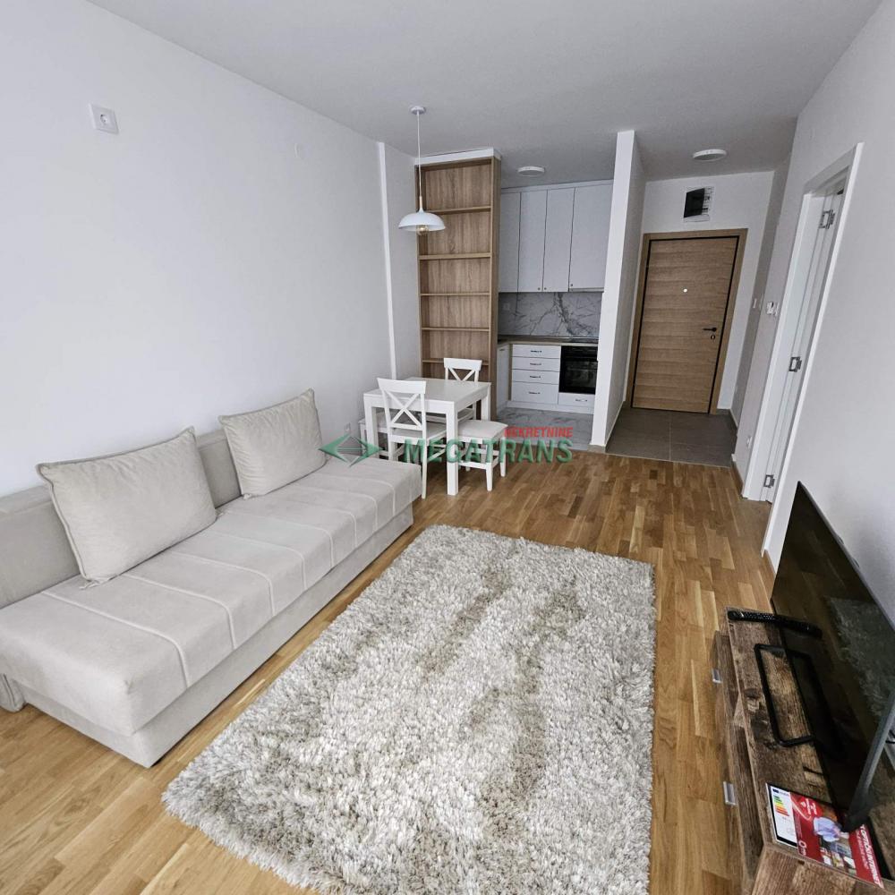 1.5-soban, novogradnja, 39m2, PARKING MESTO SQUARE GARDEN ID#1716 400 €