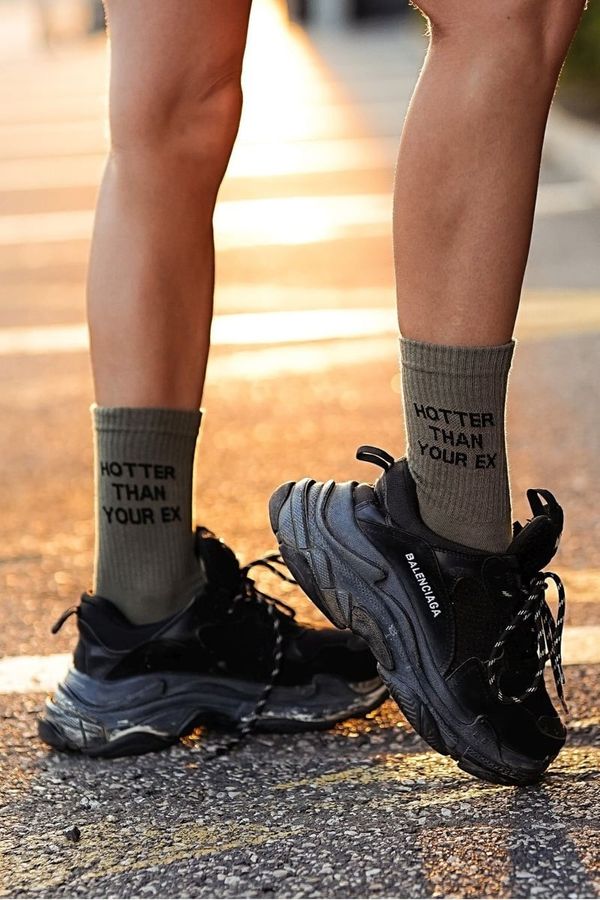 MILENA WOMEN'S SOCKS WITH THE TEXT HOTTER THAN YOUR EX OLIVE