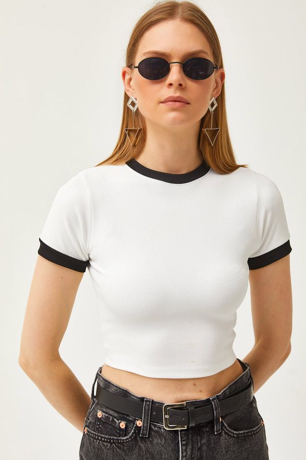 OLALOOK WOMEN'S WHITE COLOR STRIPED LYCRA CROP OTTOMAN BLOUSE