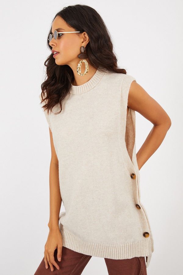COOL & SEXY WOMEN'S VANILLA BUTTONED SIDES SLEEVELESS KNITWEAR TUNIC YV75