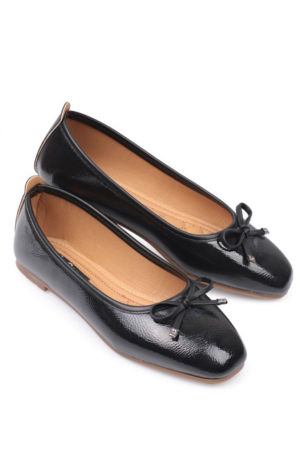 CAPONE OUTFITTERS HANA TREND WRINKLED PATTERN WOMEN FLATS