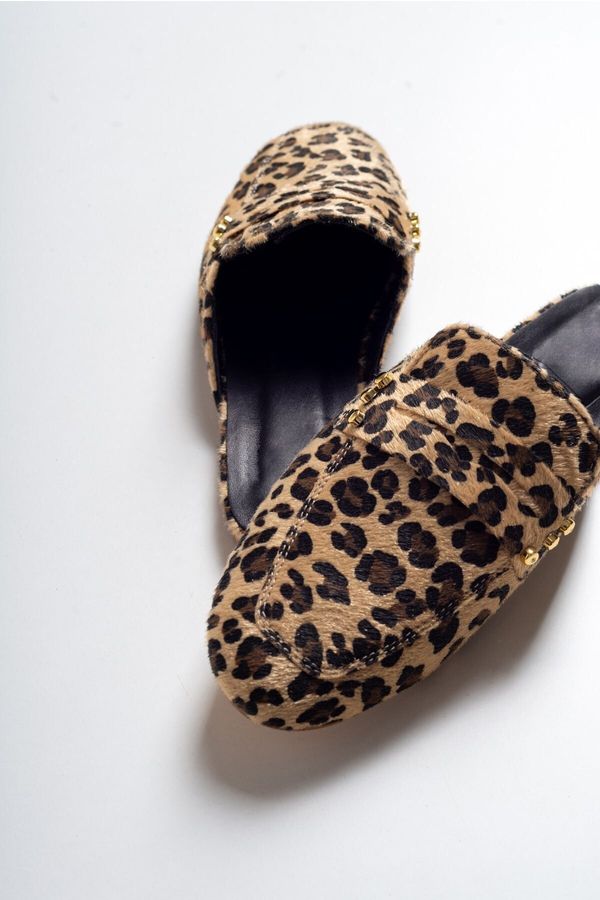 LUVISHOES WOMEN'S BROWN GENUINE LEATHER LEOPARD SLIPPERS