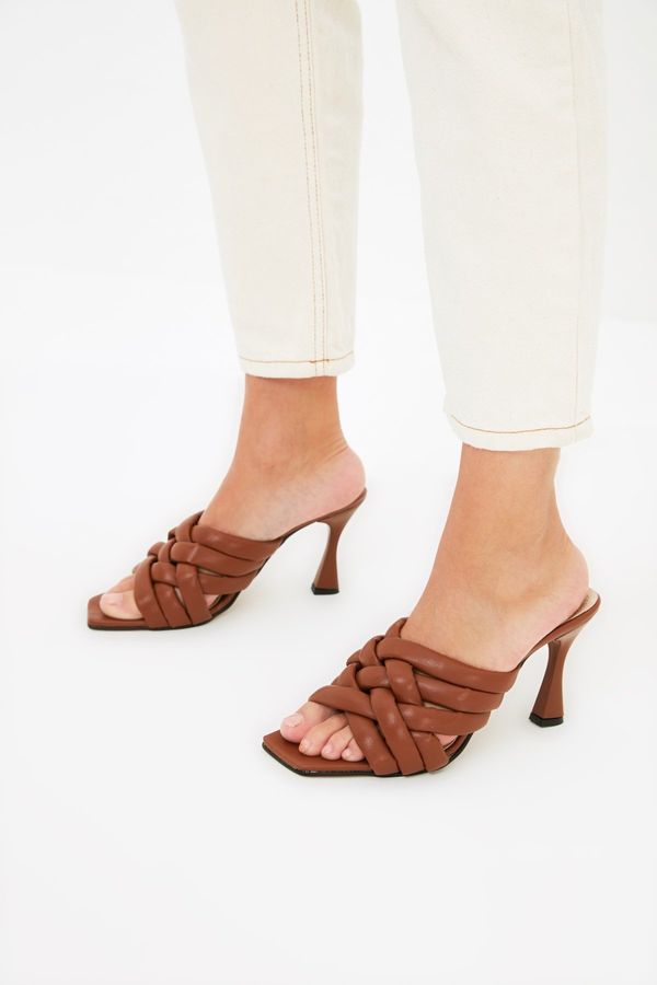 TRENDYOL TABA WOMEN'S SLIPPERS