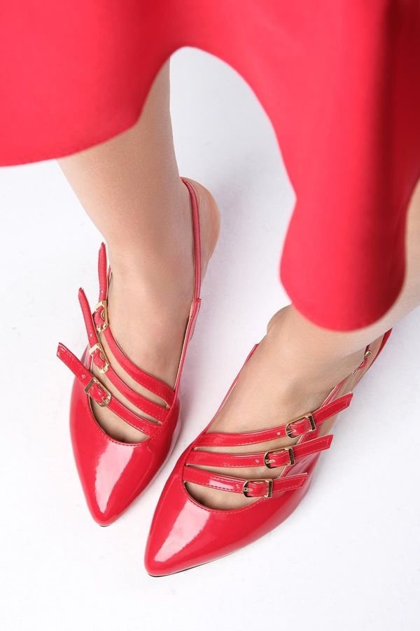 MIO GUSTO NAOMI RED COLOR PATENT LEATHER OPEN BACK TAPE DETAILED SHORT HEELED WOMEN'S SHOES