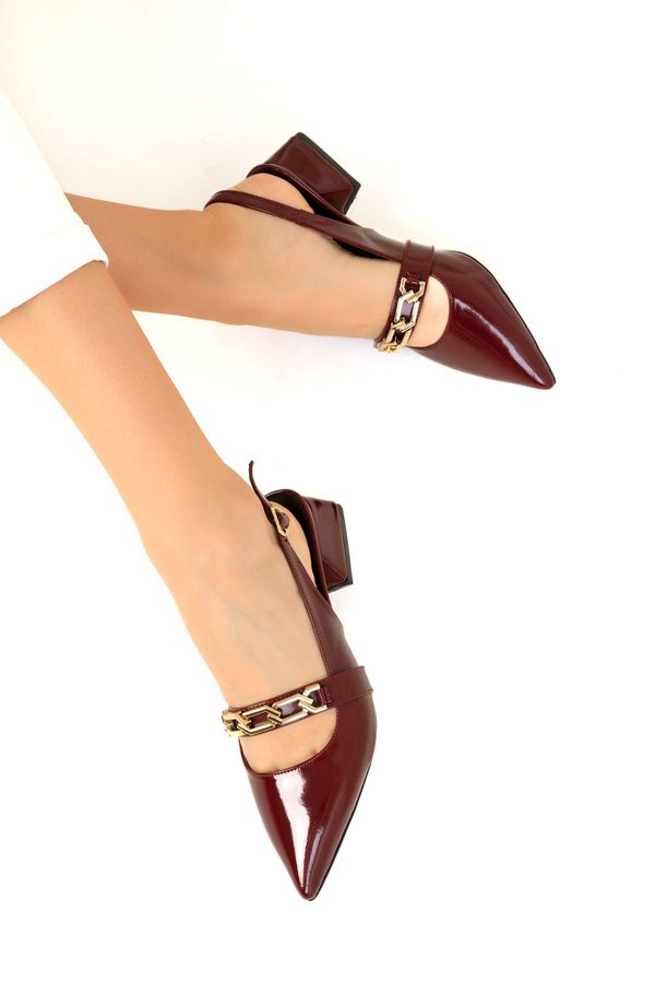 SOHO WOMEN'S BURGUNDY PATENT LEATHER CLASSIC HEELED SHOES 19106