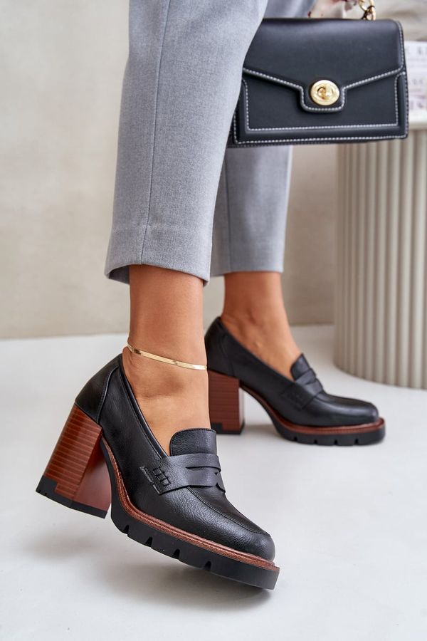 WOMEN'S HEELED SHOES MADE OF ECO-LEATHER BLACK VINCEZA