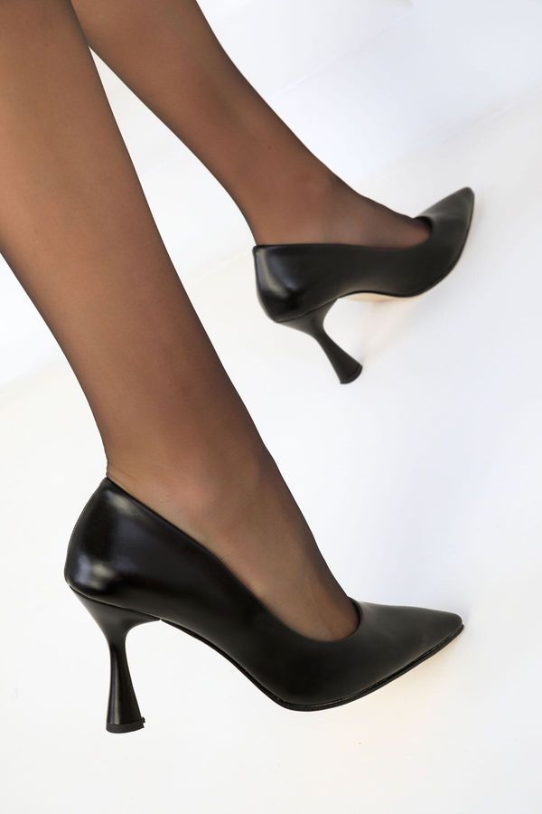 SOHO BLACK WOMEN'S CLASSIC HIGH HEEL SHOES 19661