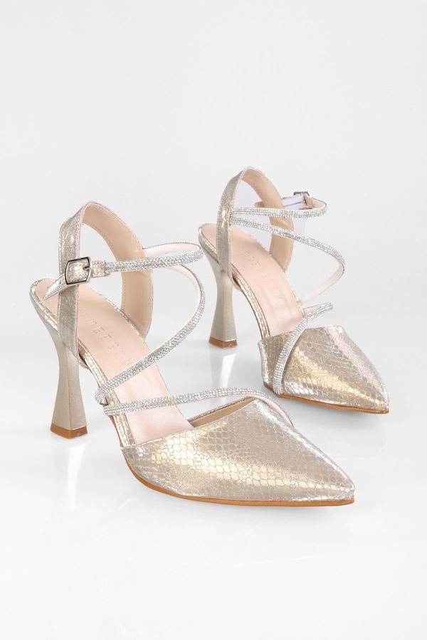 SHOEBERRY WOMEN'S JUNIE GOLD HONEYCOMB PATTERNED STONE HEEL SHOES