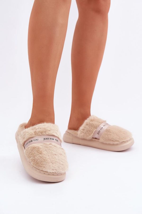 MARKA NIEZDEFINIOWANA FUR SLIPPERS WITH DECORATIVE STRAP BEIGE SAVALITHEA