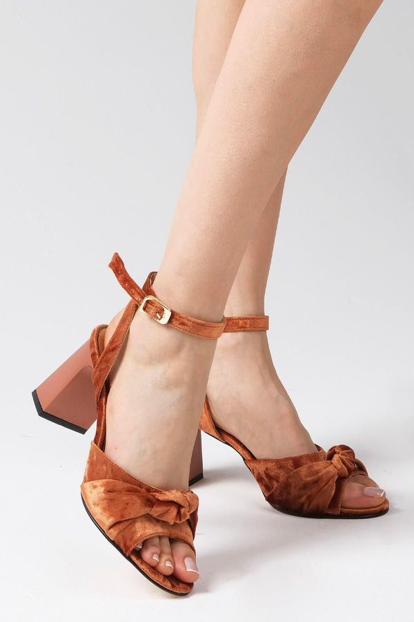 MIO GUSTO SANDY TAN VELVET WOMEN'S HEELED SANDALS