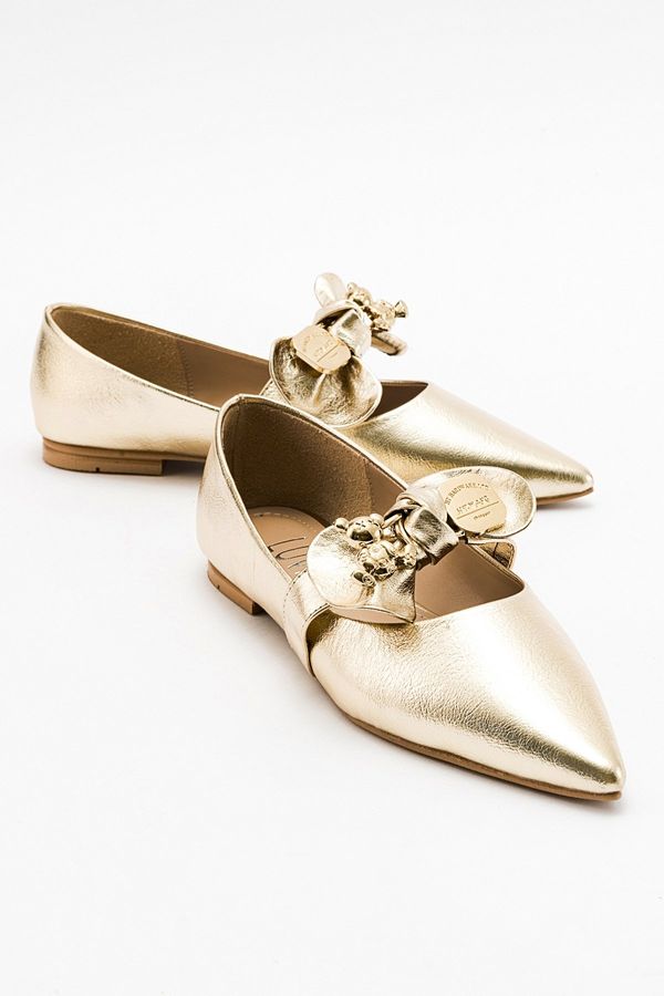 LUVISHOES HELSI WOMEN'S GOLD BOW FLAT FLATS
