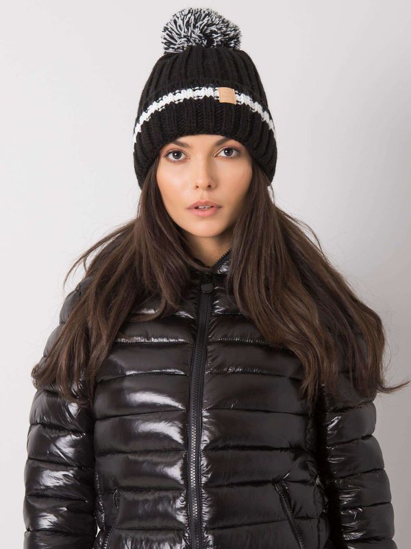 LADY'S WARM BLACK CAP