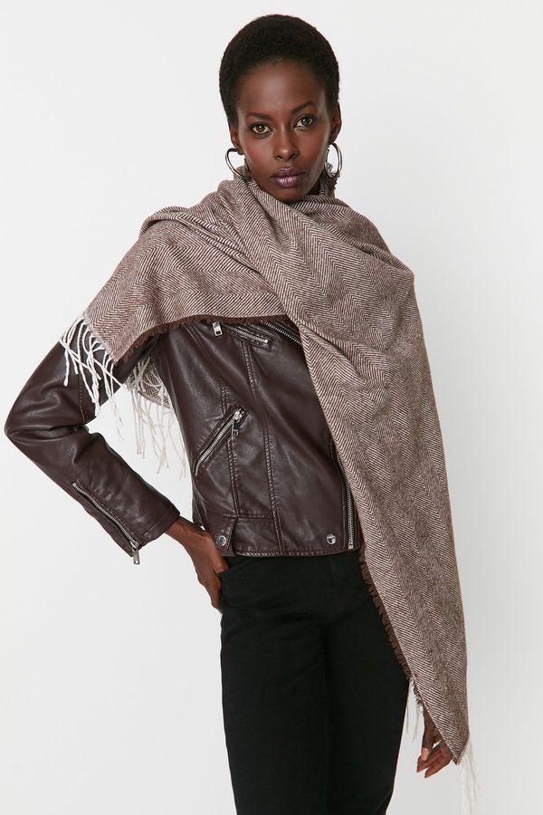 TRENDYOL WOMEN'S BROWN SOFT-TEXTURED SCARF