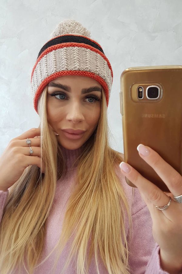 KINGA K297 WOMEN'S CAP BLACK + RED + BEIGE