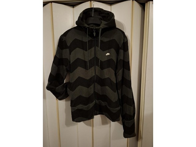Duks Nike veličina M - kao nov